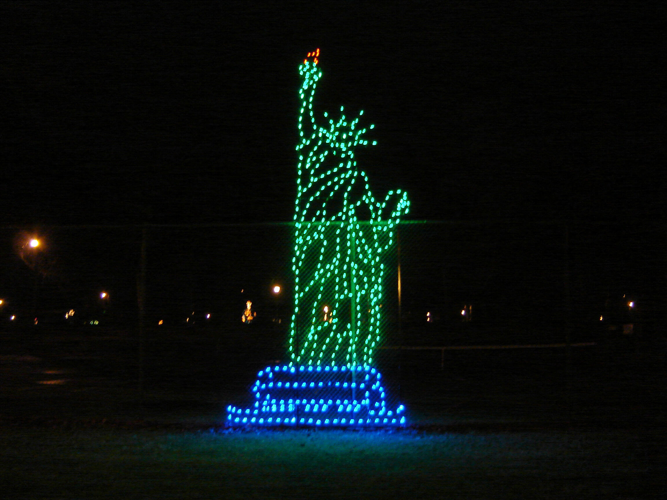 STATUE OF LIBERTY - Creative Displays