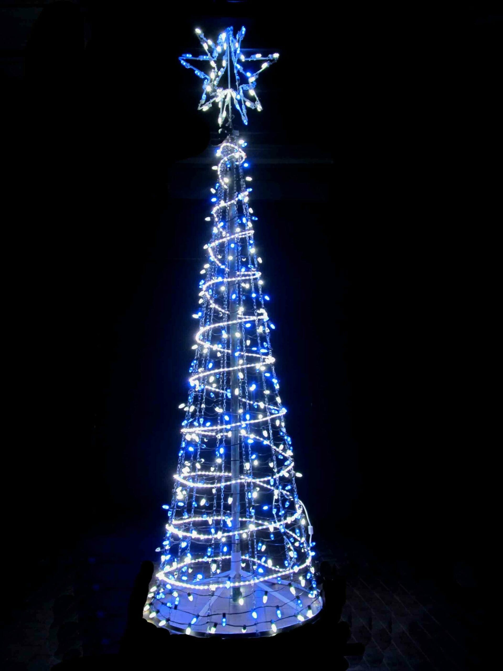 4 Christmas Tree Silhouettes That Will Impress Your Customers