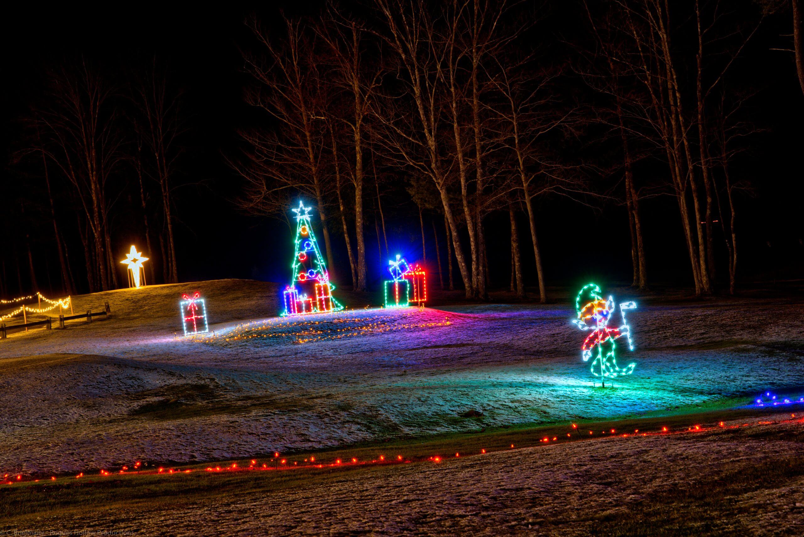 Unique Holiday Custom Display Designs | Creative Displays