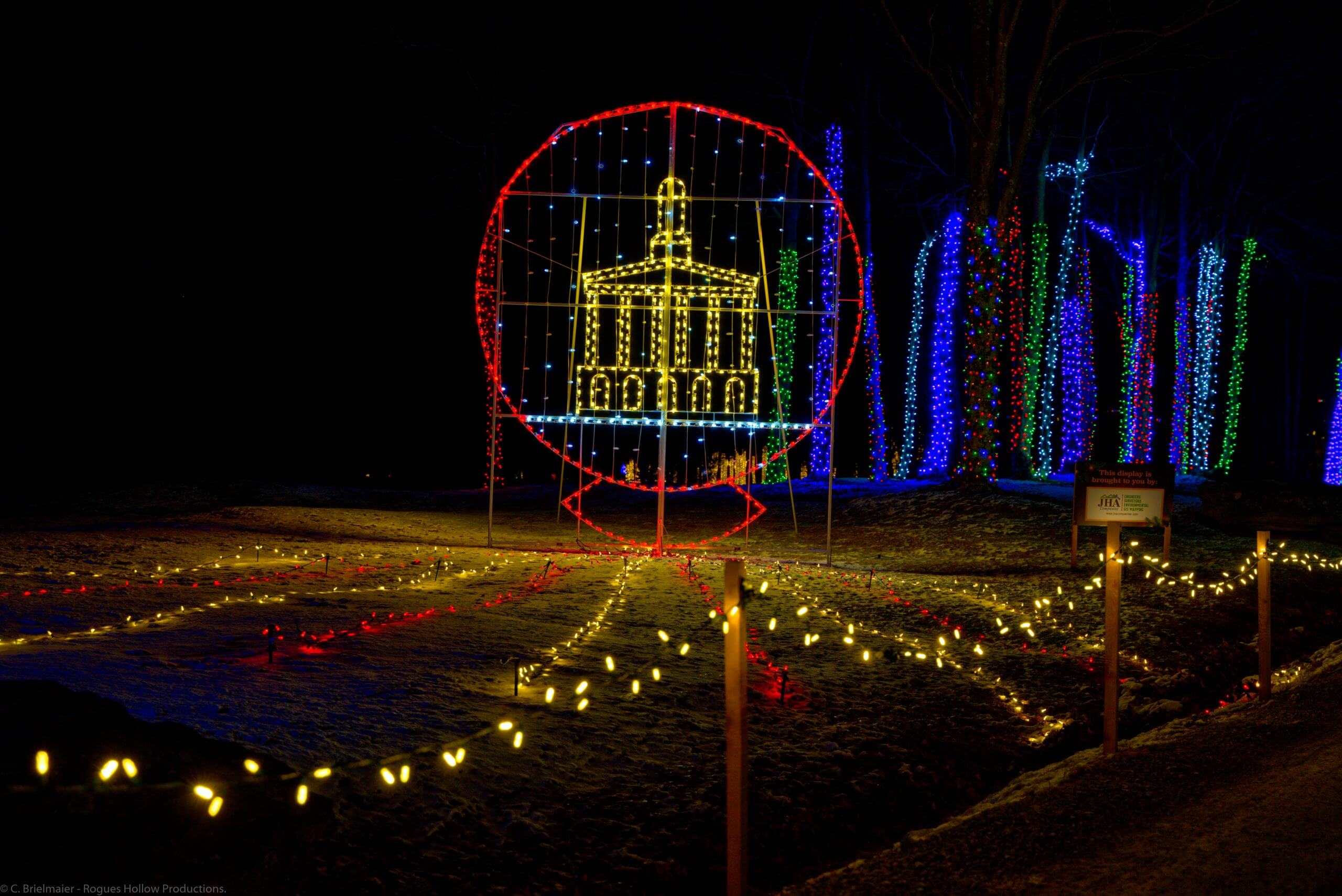 Unique Holiday Custom Display Designs | Creative Displays