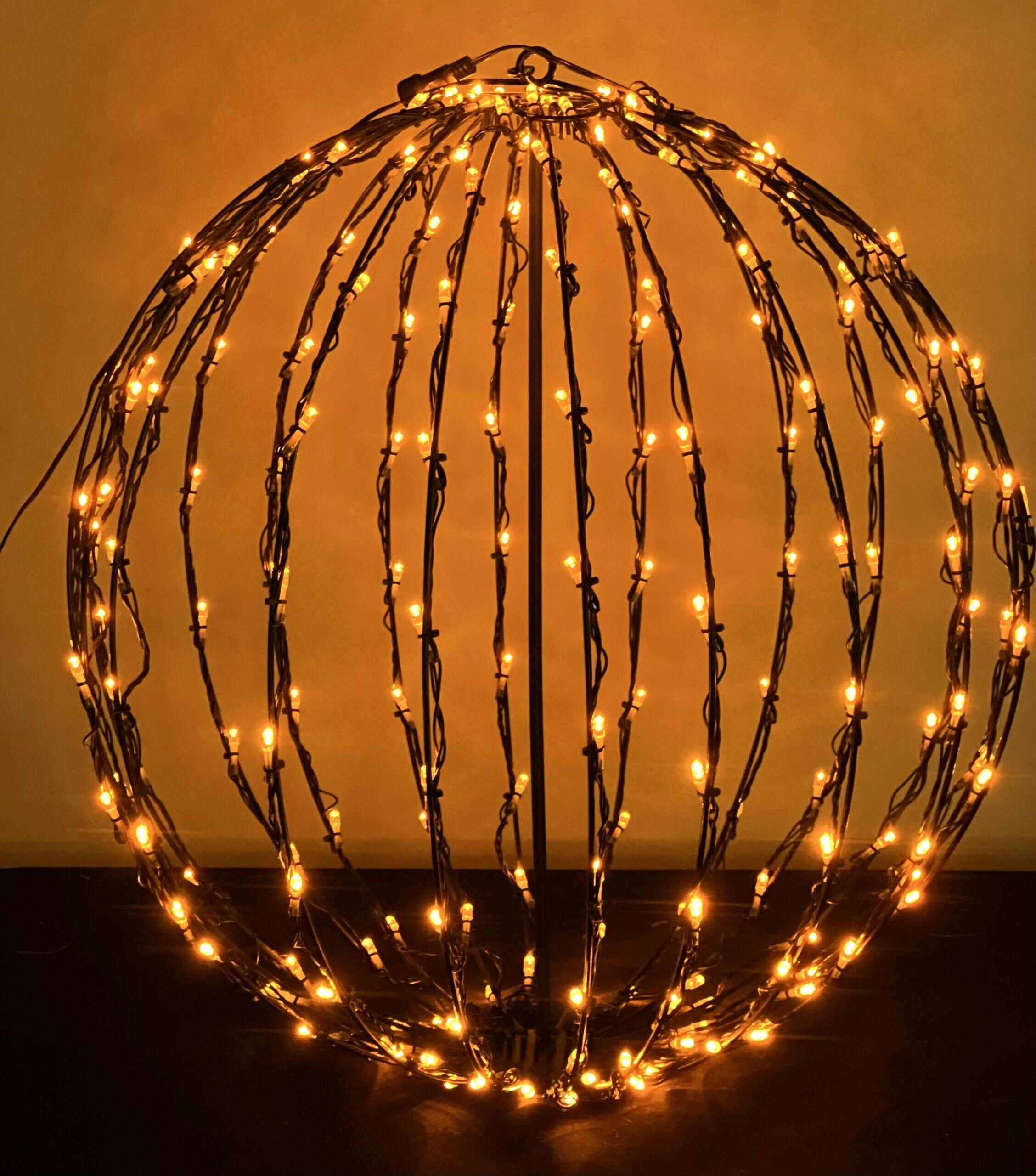Lighted Spheres Outdoor